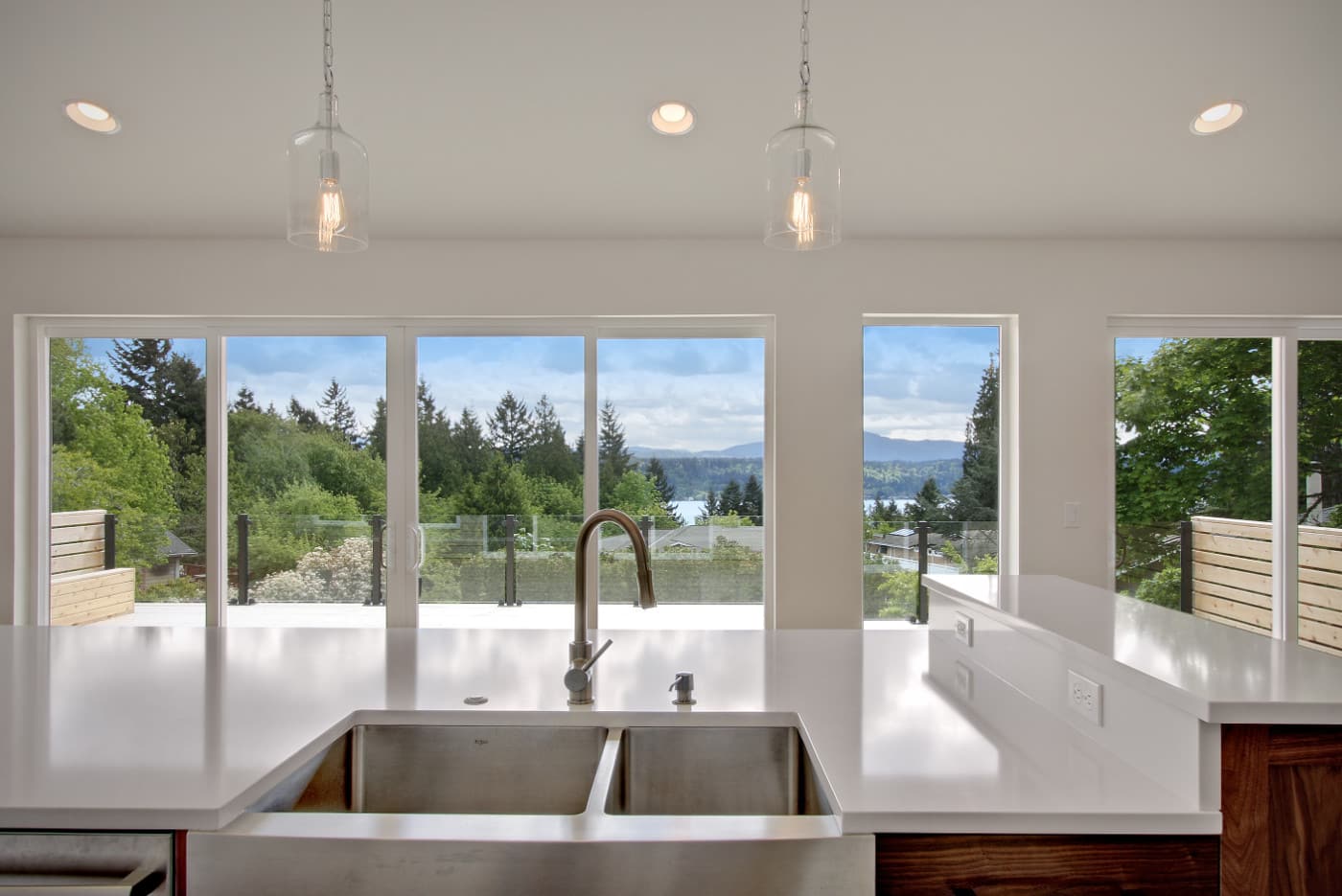 Bellevue Kitchen – Collaborative – Citizen Design & Valor Builds